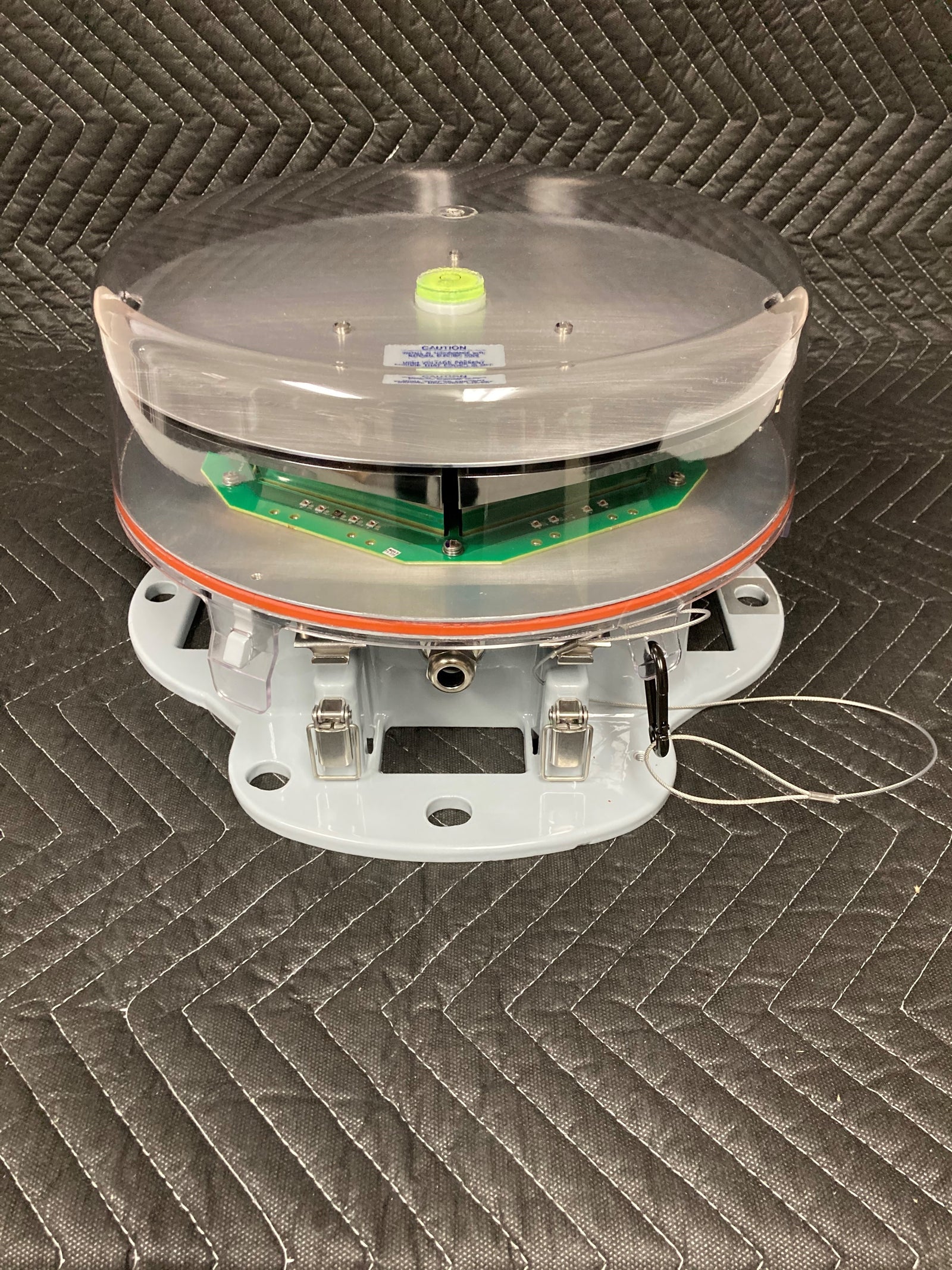 Dialight L-864 Red LED, D664R13001 – JJ Elect Tech