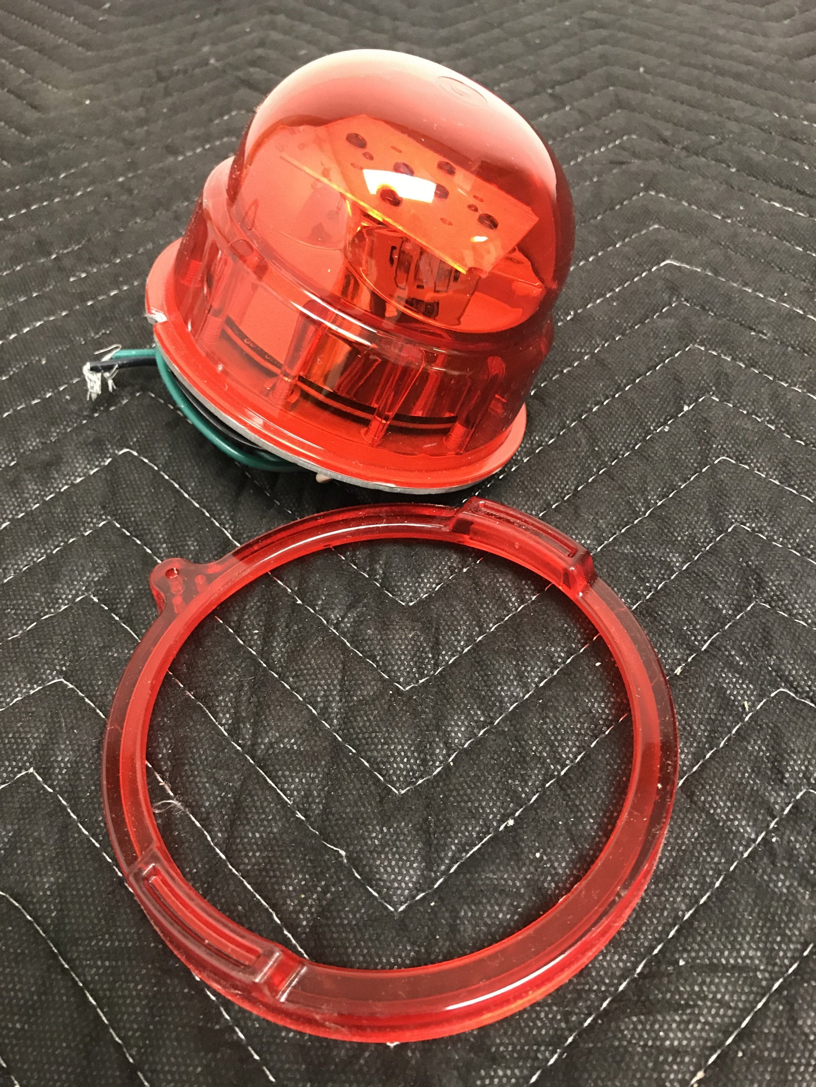 (FX124) Dialight, L-810 Retrofit / Replacement Marker Light, 120-240V ...